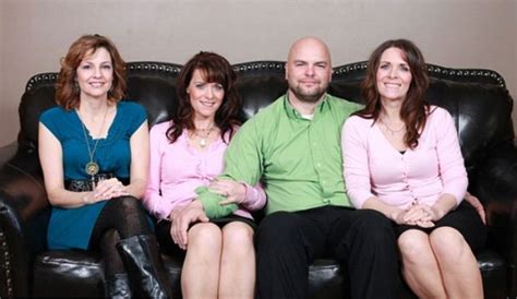 Une Famille Mormon Type 3 Femmes Et 24 Enfants Lassurance Dune