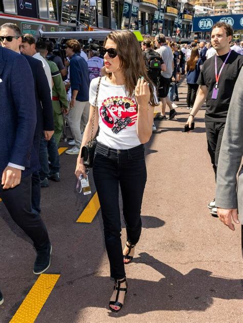 F1グランプリやパリコレにも登場！シャルロット・カシラギの今夏の装いをプレイバック【ロイヤルセレブスタイル】 Preciousjp（プレシャス）