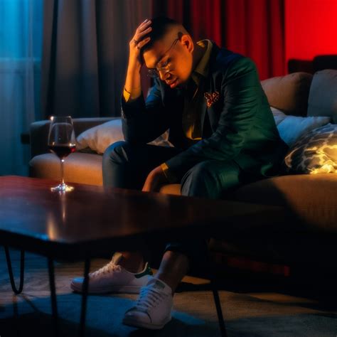 Kisah Cinta Pilu Kaleb J Dirampungkan Lewat Mini Album Bertajuk