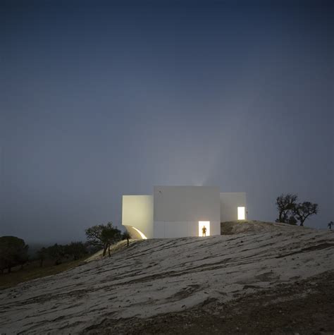 Gallery Of House In Fontinha Aires Mateus Sia Arquitectura 7