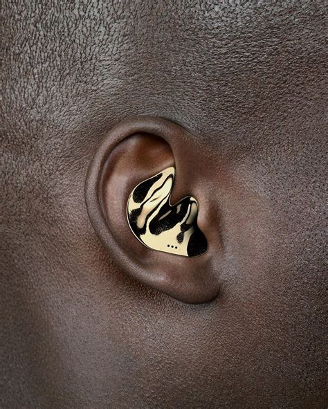 Sexy Objects — Are Na