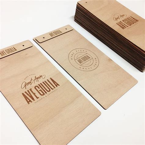 Création de menus en bois sur mesure pour avegiulia fr un nouveau