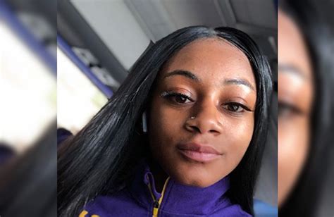 Shacarri Richardson Dramatically Removes Iconic Orange Wig Before M