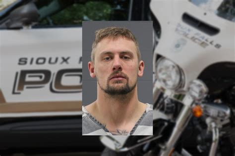 Sioux Falls Man Arrested After 10 Hour Standoff With Police Mitchell