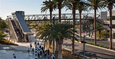Metro Universal City Station Pedestrian Bridge Gruen Associates