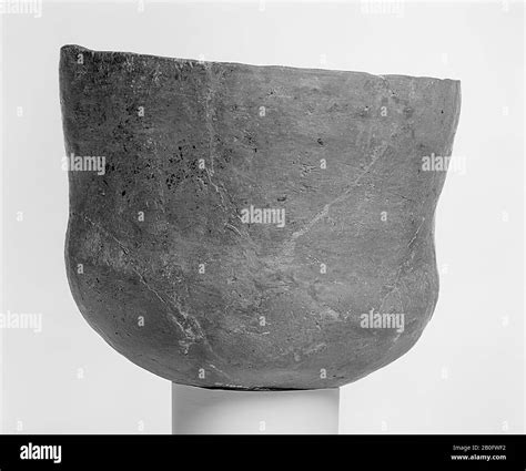 Round Bottom Flask Hi Res Stock Photography And Images Alamy