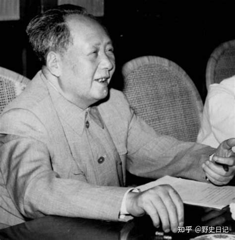 75年基辛格携新婚夫人访华，毛主席见到1米93的南希，明显惊讶了 知乎