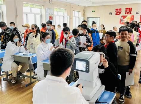 内蒙古开展义务教育阶段学生近视普查，更新进入视力档案 人民日报健康客户端 健康时报网精品健康新闻 健康服务专家