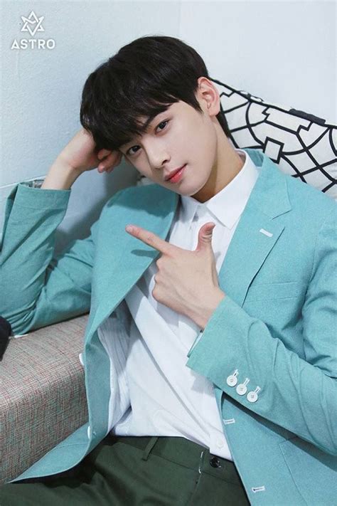 Pin oleh laíza di astro Cha eun woo Aktor korea Gambar pacar