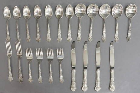 French Renaissance By Reed And Barton Flatware Set For 2 With Regular Knife
