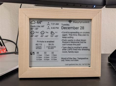 e ink desk display piday raspberrypi raspberry pi adafruit