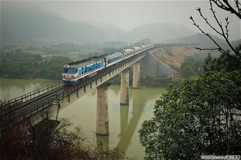 走过繁荣，金温铁路20载