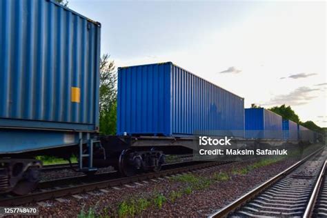 화물 컨테이너 철도에 의해 화물 열차에 수송 기차 차에 인터모달 컨테이너 철도 화물 운송 물류 개념 화물 운송에 대한 스톡 사진 및 기타 이미지 Istock