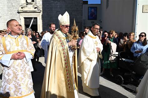 ZADAR Misno Slavlje I Procesiju Proslave Bl Jakova Zadranina S