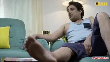 Malik Ne Wife Ke Jaate Hi Nuakarni Ke Sath Sex Kiya