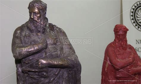 Crotone Al Via La Realizzazione Della Statua Di Pitagora Partita