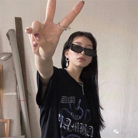 “一不小心被亲妈拉黑了？哈哈哈这是亲生的吗”高手过招