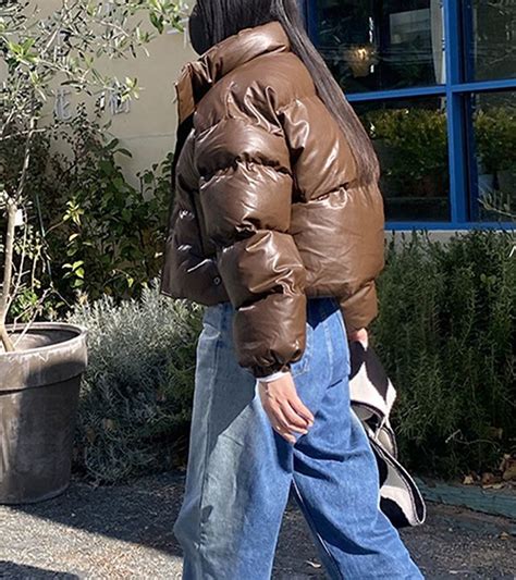 이피 하이넥 레더 크롭 숏 패딩 가죽 유광 숏패딩 점퍼 크롭패딩 자켓 브라운 블랙 위시버킷