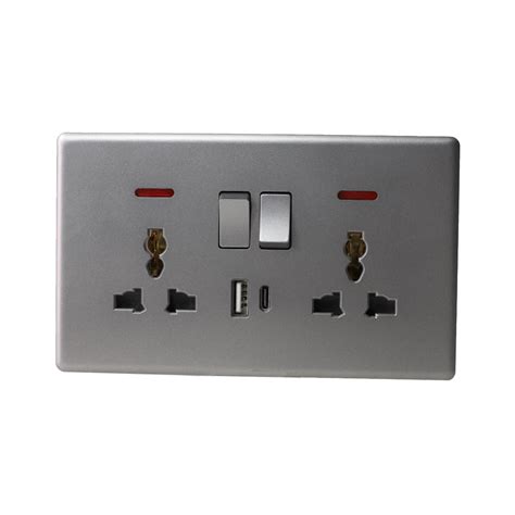 Elitco ELITCO A GANG PIN V UNIVERSAL SWITCH SOCKET C TYPE AND USB X INCHES