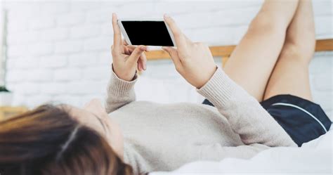 Social Media Μια αλλαγή στο πώς χρησιμοποιείς το κινητό σου μπορεί να σου αλλάξει τη ζωή Pride Gr