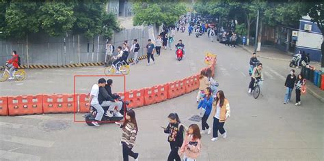 2022年10月31日 11月6日超员搭乘电动车通报 西南石油大学保卫部（处）（武装部）