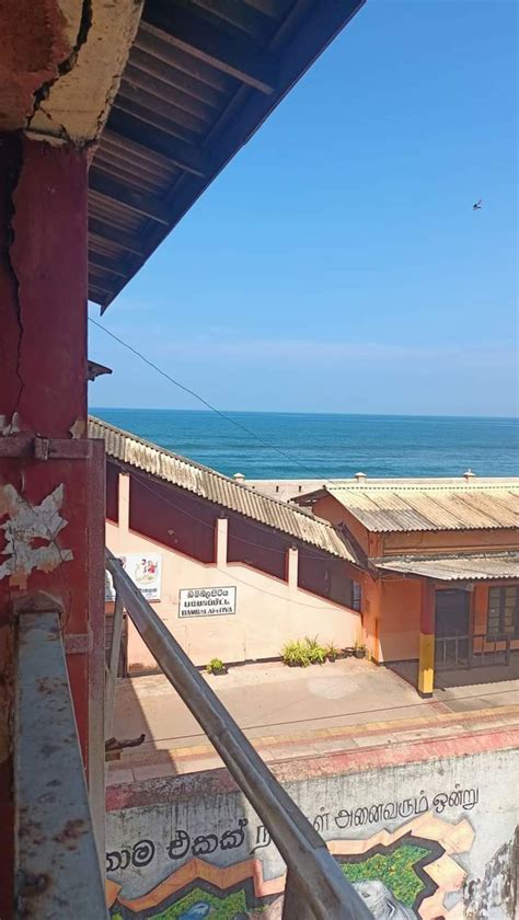 මීළඟ මාරක අනතුර බම්බලපිටිය දුම්රිය ස්ථානයේ මගී පාලම