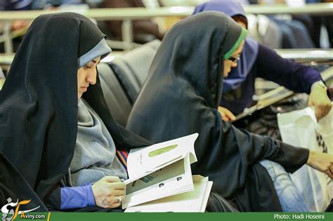 رونمایی از مجموعه پوسترهای ایران جوان تصویر