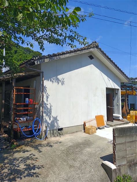 「ウッドデッキ」のある200万円の平屋！温暖な気候で大物が狙える磯釣りスポットも近い！【愛媛県伊方町】｜物件｜田舎暮らしの本 Web【宝島社公式】