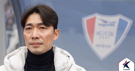 수원 변성환 감독 팬들 향해 작심발언피땀 쏟아 따내는 1점 가치 존중 못 받아 기다려달라 현장인터뷰