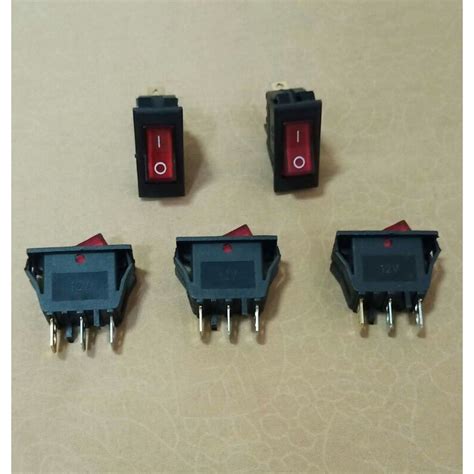 สวิทช์แลมป์ 3ขา สวิทช์เปิดปิด ไฟdc 12v ตัวกลาง แพ็ค5ชิ้น สวิตซ์ Switch