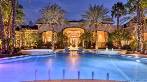 Joan Levinson Sells Paradise Valley Mansion For 23 5m Phoenix