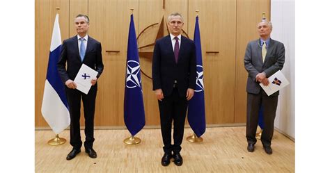 Швеция и Финландия подадоха молбите си за присъединяване към НАТО