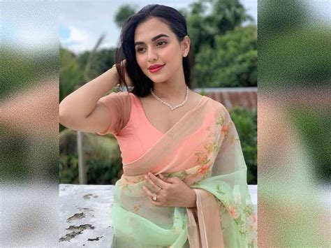 Nusraat Faria Looks Ethereal The Bangladeshi Beauty Slays It In A Saree