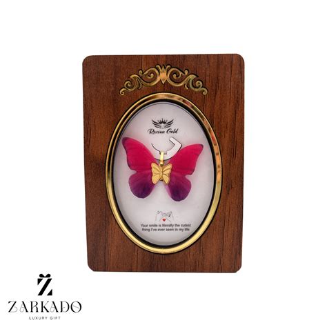 پلاک طلا پروانه سرخابی بنفش کد P17398