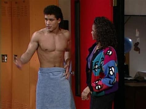 Auscaps Mario Lopez Shirtless In Saved By The Bell 4 21 Earthquake