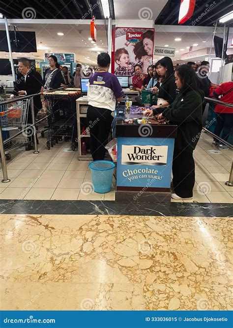 People Queuing At Supermarket In Jakarta Editorial Image Image Of