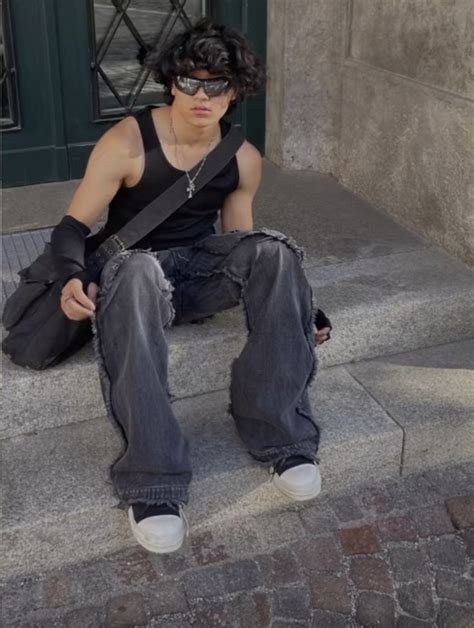 Pin On Aesthetic M Y2k Outfits Men Streetwear Fashion Streetwear