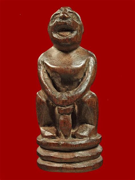 ลิงไม้แกะ หลวงพ่อดิ่ง ใหญ่ สุรินทร์ พระเครื่อง