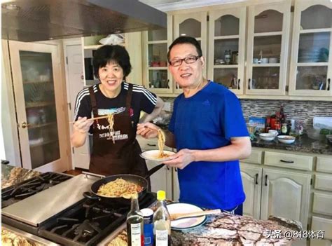 郎平个人资料简介（郎平与71岁教授老公美国养老！一家3口住洛杉矶别墅，出行坐头等舱） 人物集