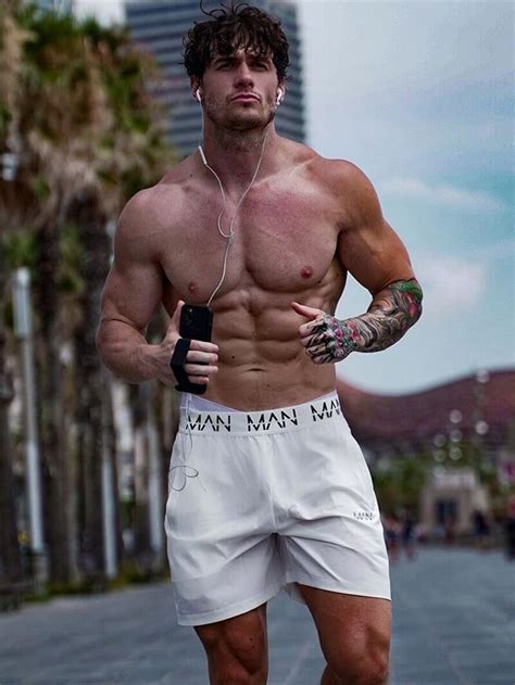 5 Bodyweight Exercises Reacher Star Alan Ritchson Uses To Build Action