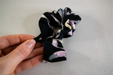 How To Make A Scrunchie Two Ways HobbyKraze