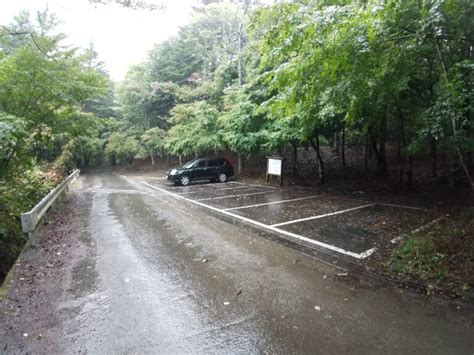 三ツ峠山登山口駐車場 三ツ峠県営無料駐車場 西川新倉林道脇駐車場 登山口の駐車場ガイド