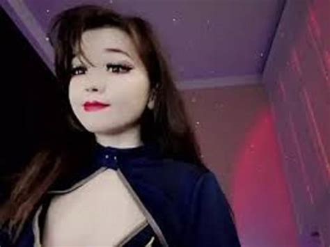 Who Is She I Find A Link Name Katrinadevil But Cant Find Her