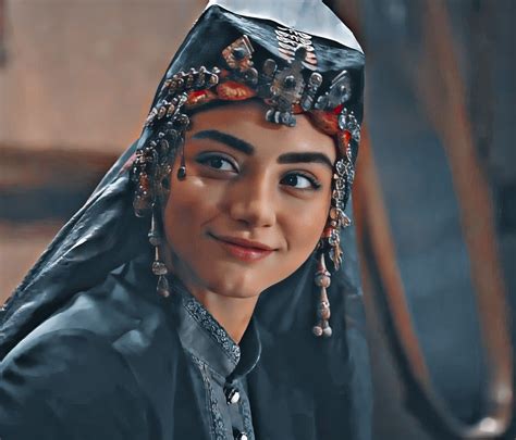 Bala Hatun Beautiful Pictures From Season 1 💖 In 2022 Beautiful