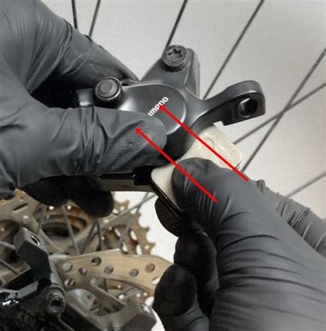 자전거 유압식 디스크 브레이크 패드 교체 방법과 캘리퍼 정렬방법 시마노 B01s패드 교체 네이버 블로그