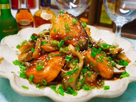 B 【レシピ】ご飯が進む♡鮭と舞茸のバター醤油♡ しにゃごはん Blog
