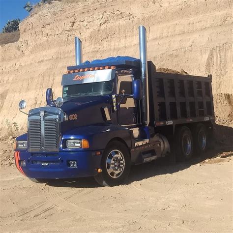 Kenworth W900 Dump Truck In Action