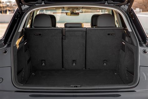 Audi Q5 (2025) цена и характеристики, фотографии и обзор