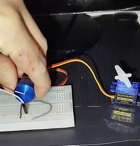 Micro Servo Motor Movement Using Potentiometer Arduino Breadboard