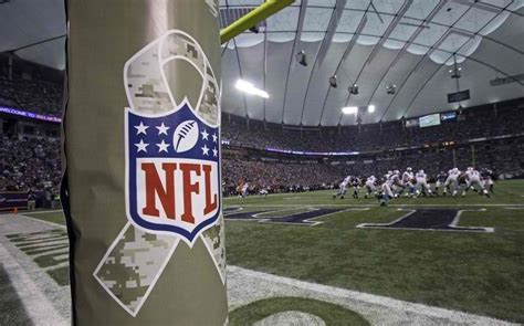 Ex Nfl Star Darren Sharper Arrested On Suspicion Of Raping Two Women